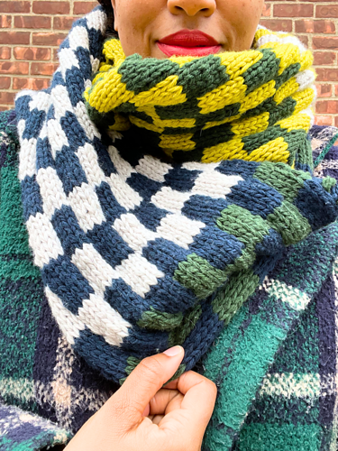 Ravelry: Checkered Scarf pattern by Samantha Brunson