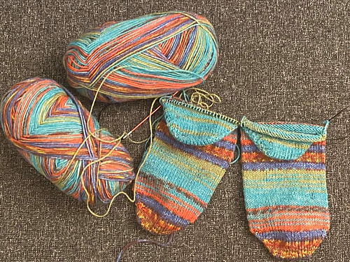 Ravelry: Two at a Time, Magic Loop Toe Up Socks pattern by Hazel Cushion