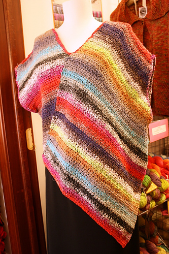 Ravelry: Taiyo Diagonal Top (N1006) pattern by Juanita Quinones