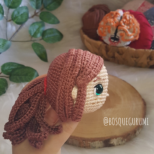 Ravelry: Ellie Williams (The Last of Us) pattern by Paola F. Sousa