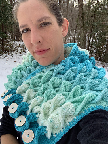 Ravelry: Twisted Cable Cowl pattern by Wicked Stitchin' by Sabrina