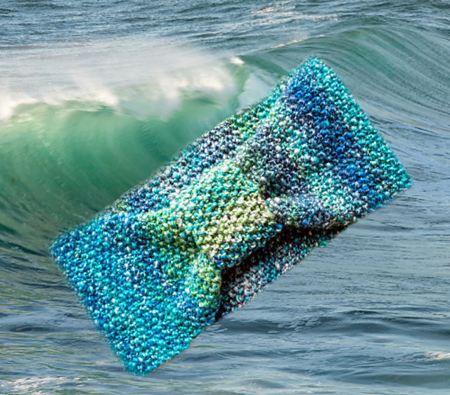 Ravelry: Isle of Uist Neck warmer buff pattern by Linda Moorhouse