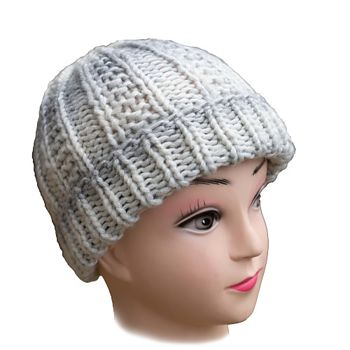 Ravelry: Winter hat & mittens pattern by Linda Moorhouse
