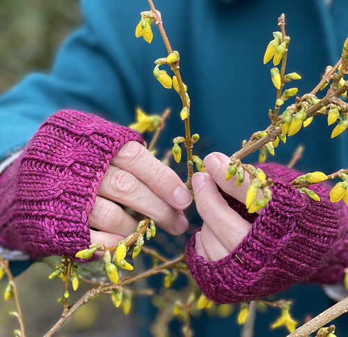 Ravelry: Kvetching pattern by Brenda Dayne