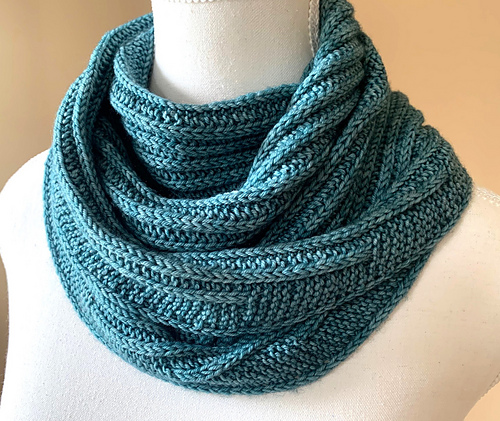 Ravelry: Dunluce Shawl pattern by Brenda Brayfield