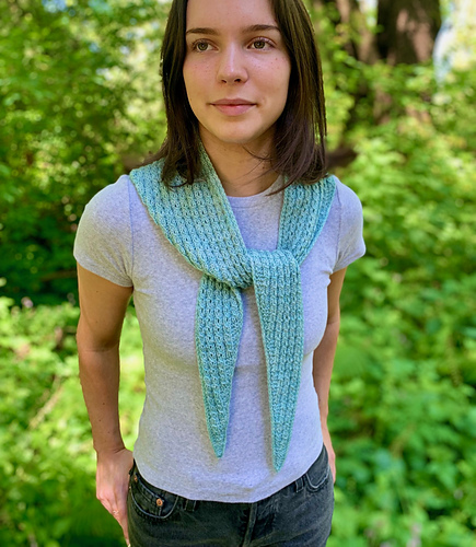 Ravelry: Dromore Shawl pattern by Brenda Brayfield