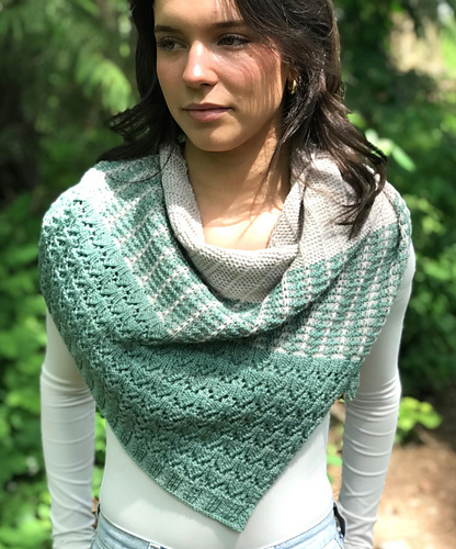 Ravelry: Antrim Shawl pattern by Brenda Brayfield