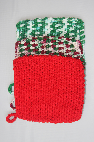 Ravelry: Easy double sided potholder pattern by Laura Brian