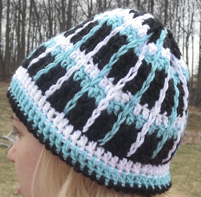 Ravelry: Surface Striped Hat pattern by Laura Wilson