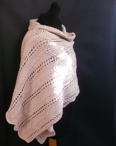 Ravelry: Llamerino wrap 3 pattern by Brian smith
