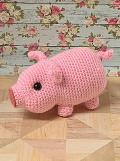 Ravelry: Potbelly Piglet pattern by Brittany Ford