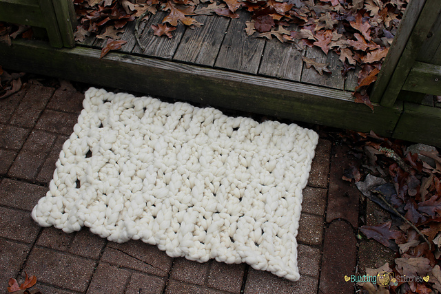 Ravelry: Chunky Yarn Outdoor Rug pattern by Stacey Williams
