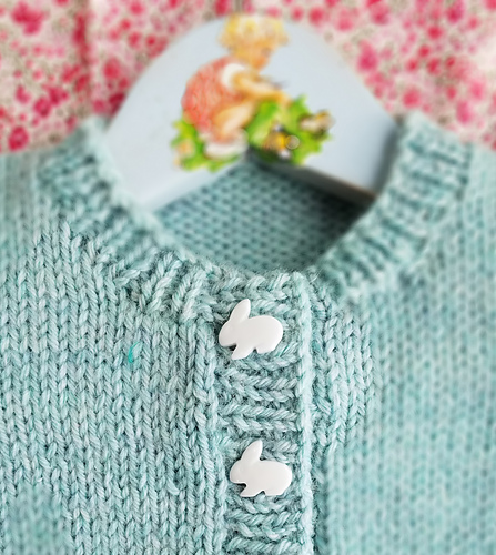 Ravelry: Back to Basics Baby Cardi pattern by Julie Cashin