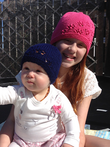 Ravelry: Czarina Hat Fingering pattern by Taiga Hilliard