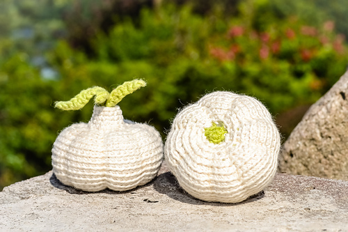 Ravelry: Amigurumi garlic pattern by Olga Kudrjavceva