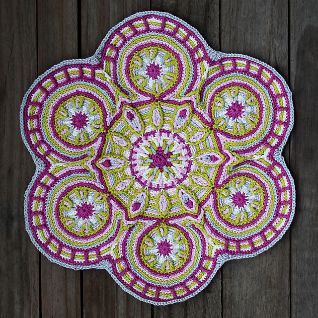 Ravelry: Overlay Mandala No. 3 pattern by CAROcreated design