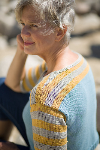 Ravelry: Raisa pattern by Susan Mills Knits