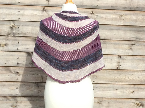 Ravelry: Mirabel pattern by Delusional Knitter Designs