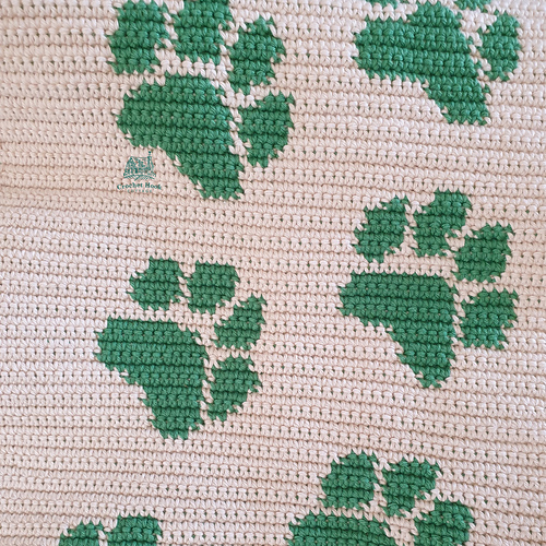 Ravelry: Puppy Paws Scarf pattern by Jodie Anderson