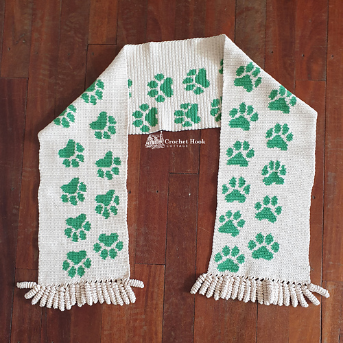 Ravelry: Puppy Paws Scarf pattern by Jodie Anderson