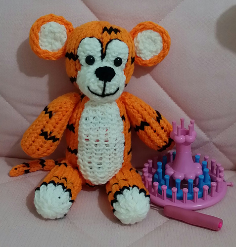 Ravelry: Loom Knit Tiger pattern by CHRISTIE FOO