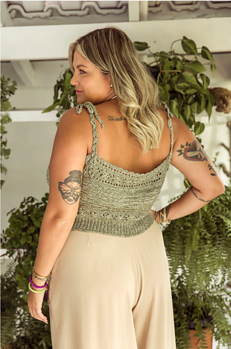 Ravelry: Forest green top pattern by Mariane Machado