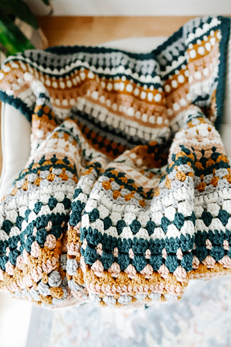 Ravelry: Riverbed Blanket pattern by CJ Design