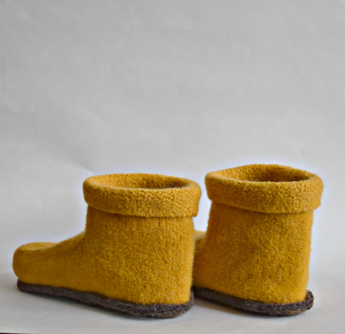 Ravelry: House Booties pattern by Cindy Pilon