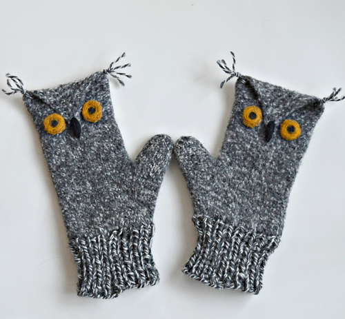 Ravelry: Owl Mittens pattern by Cindy Pilon