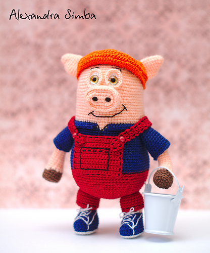 Ravelry: 0021 Pig the Builder called Naf-Naf pattern by CrochetPatternGuru