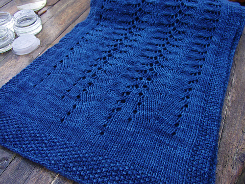 Ravelry: Ceffyl Dwr Wrap pattern by Caerthan Wrack