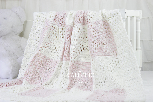 Ravelry: Alice Granny Square Baby Blanket #173 pattern by Kyoko - Cali Chic