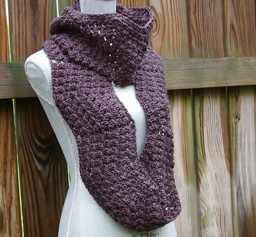 Ravelry: Ripple Infinity Scarf pattern by Candace's Closet