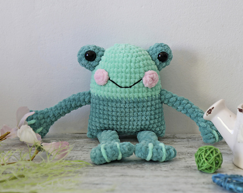 Ravelry: Crochet Leggy FROG pattern by Kseniia Semeliak