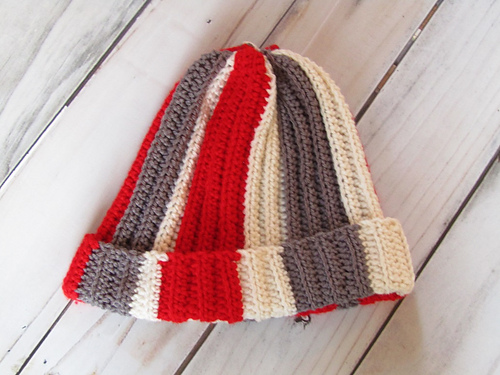 Ravelry: Willy Nilly Striped Toque pattern by Canoe Mtn Designs