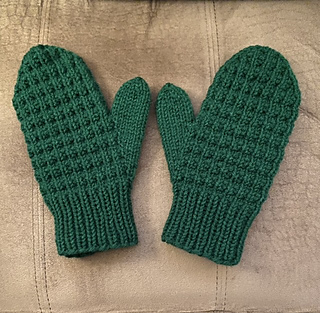 Ravelry: CapacKathy's Green Thermal Mittens