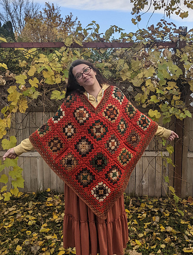 Ravelry: Goblin Granny Pocket Poncho pattern by Ange Rattai