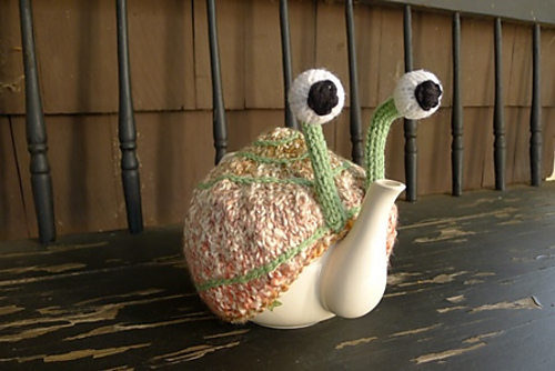 Ravelry: Snail tea cosy pattern by Anke Klempner