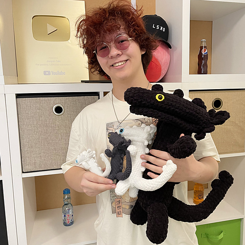 Ravelry: Dancing Toothless Meme pattern by Carolyn Zaki