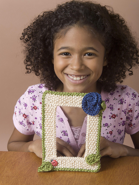 Ravelry: Photo Frame pattern by Leslie Roth