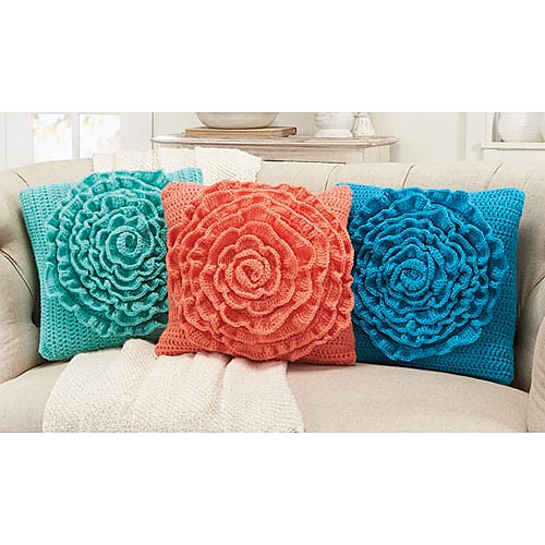 Ravelry: Vintage Rose Pillows pattern by Carrie Carpenter