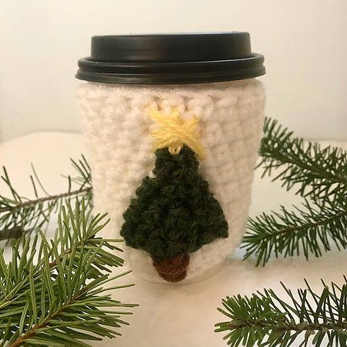 Ravelry: The Christmas Tree Cup Cozy pattern by Pam Carr