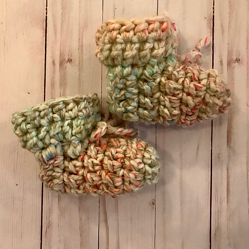 Ravelry: Kids Slipper Socks pattern by Pam Carr