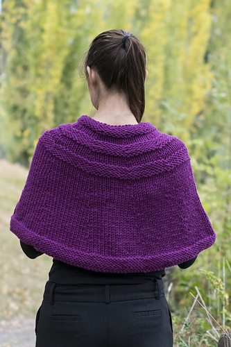 Ravelry: Classic Capelet pattern by Cheryl Beckerich