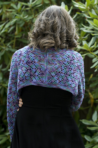 Ravelry: Sophie's Two Way Scarf pattern by Karen McKenna