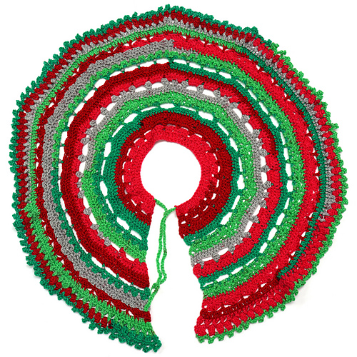 Ravelry: Christmas Tree Skirt pattern by Kristi Simpson