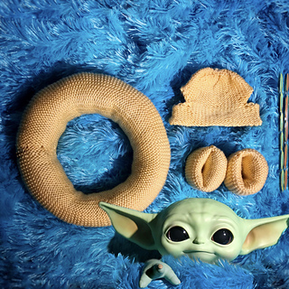 Ravelry: Pool Party Outfit for Grogu pattern by Clover Castle