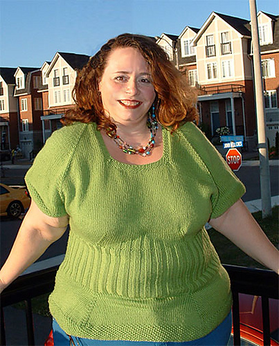 Ravelry: Bombshell pattern by Stefanie Japel
