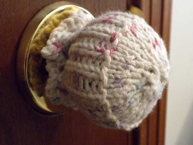 Ravelry: Door Knob Cozy pattern by CathJean