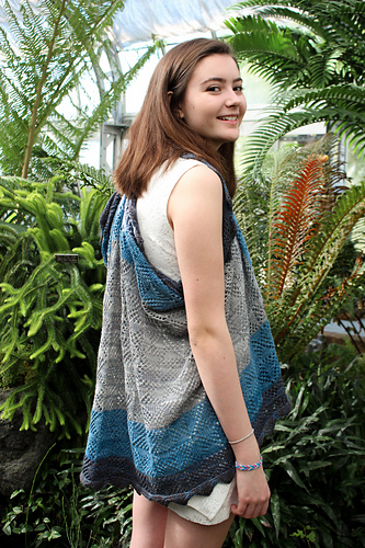 Ravelry: Pinwheel pattern by Laura Barker
